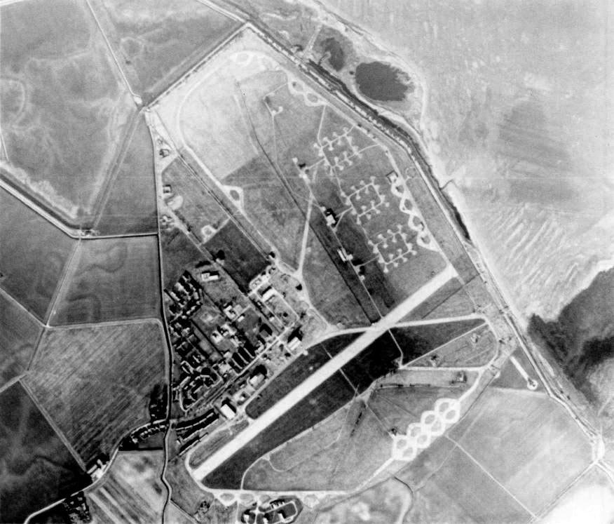 1946-1970 – North Coates Flying Club